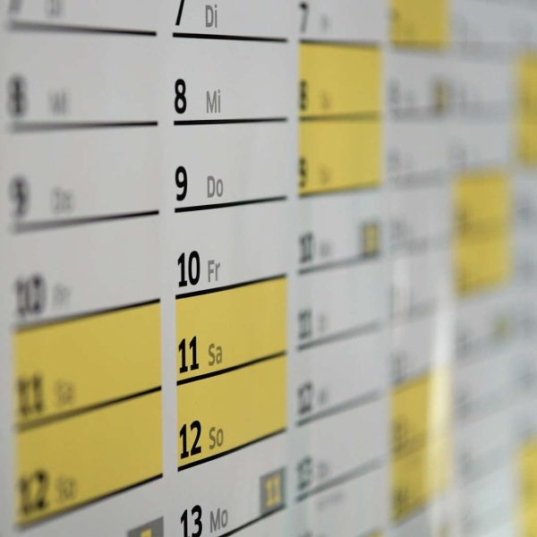 Kalender med logo - Bordkalender | Vægkalender - Printbuy.dk